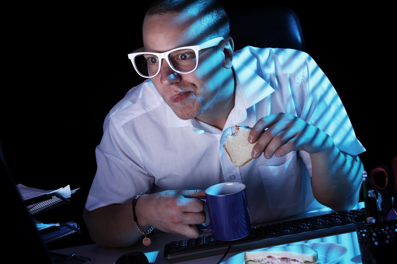 Unveiling the Truth: Debunking Myths About Blue Light Glasses ...